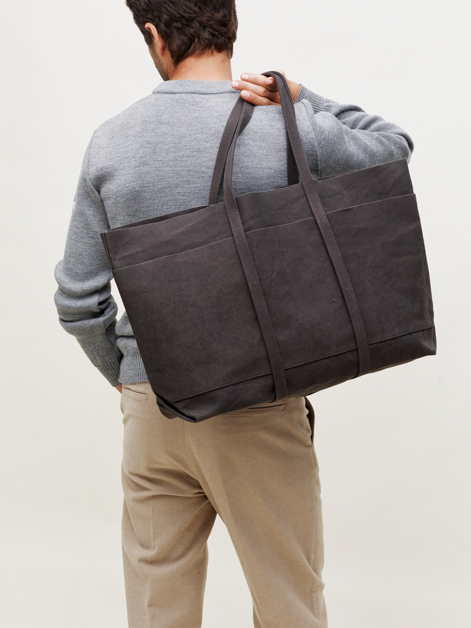 Six-pocket tote - Bags - Shop - Monocle