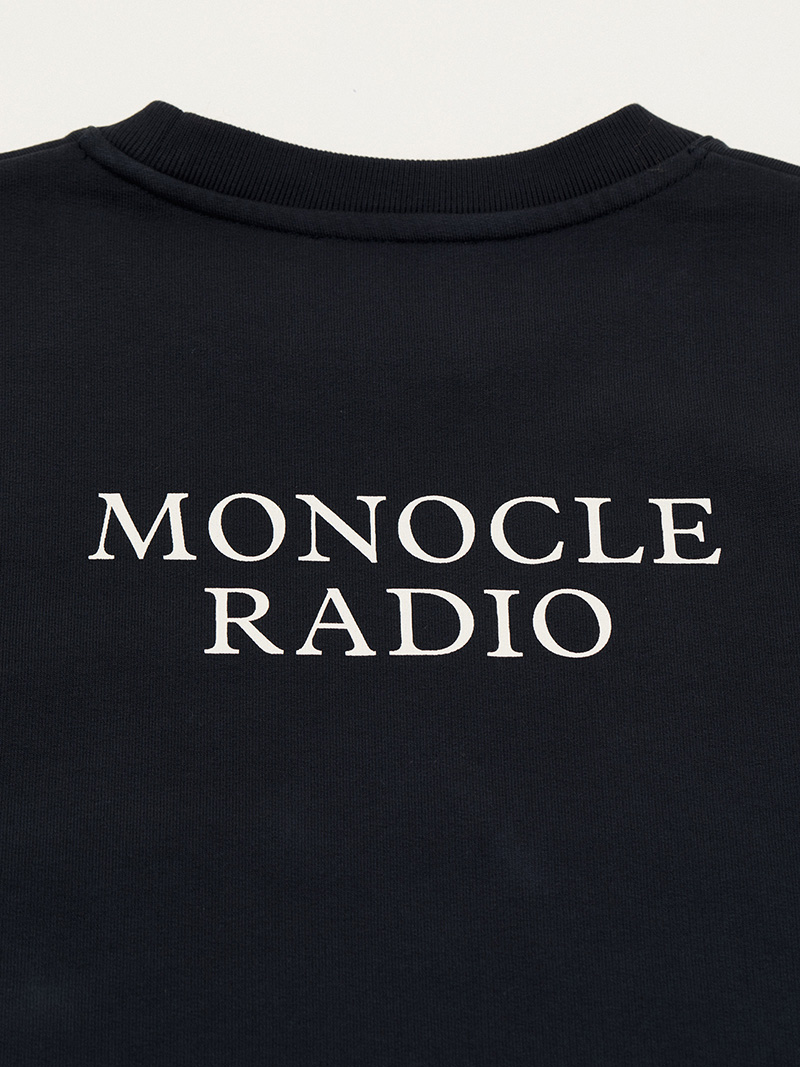 Sweatshirt “Listen” - Clothing - Shop - Monocle